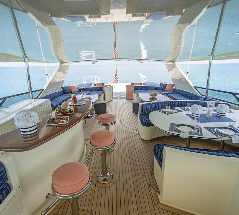 TRUE NORTH Yacht Charter Details, Broward Marine | CHARTERWORLD Luxury ...